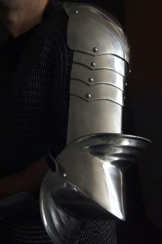 Gothic Arms (#1722) - Darksword Armory