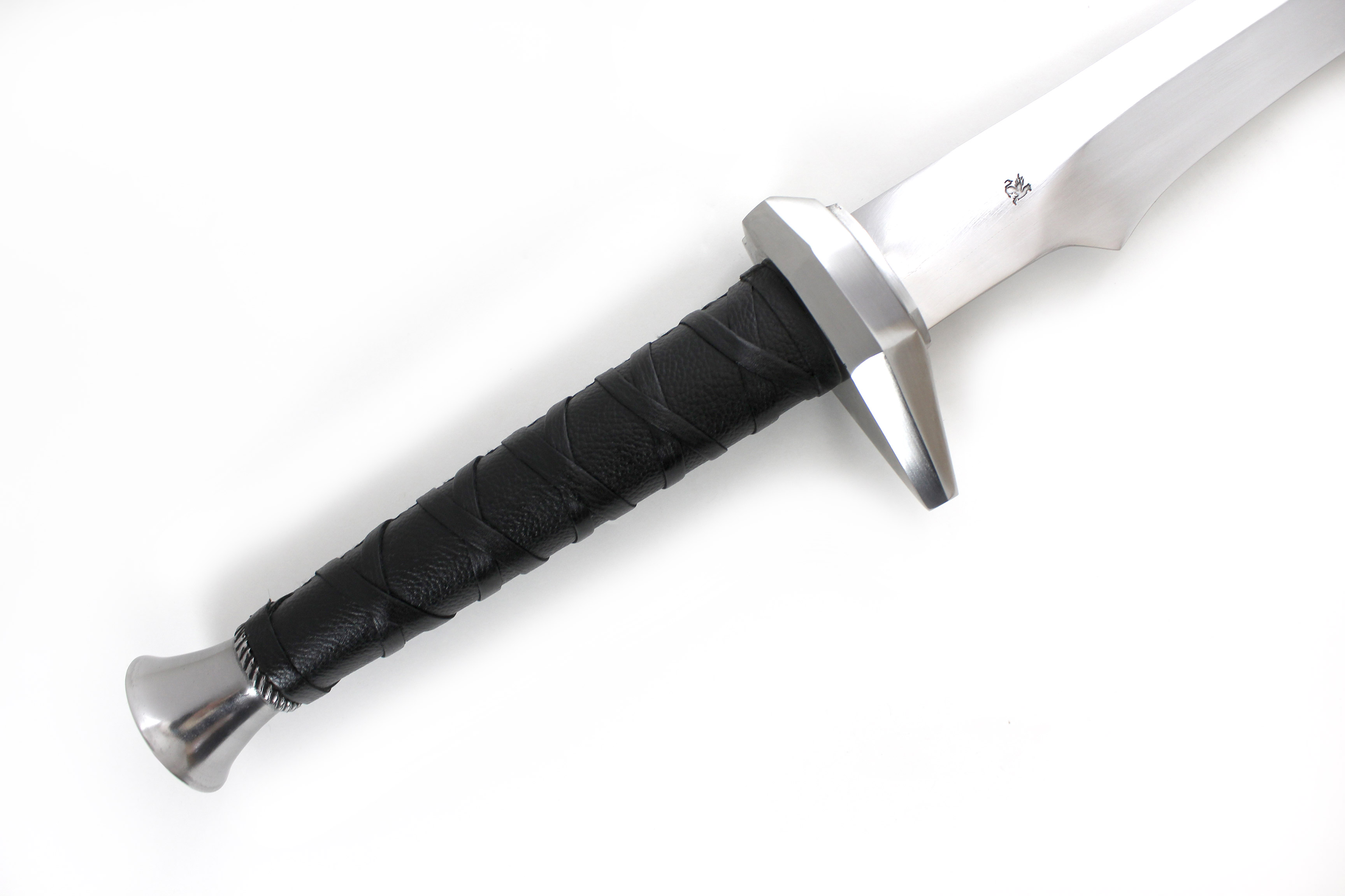 Fantasy Scimitar (#1370) - Darksword Armory