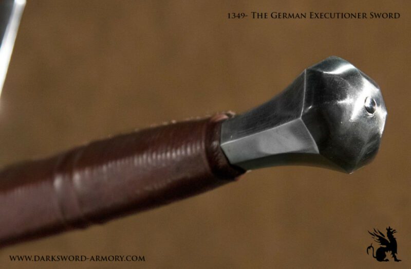 German Executioner Sword (#1349) - Darksword Armory