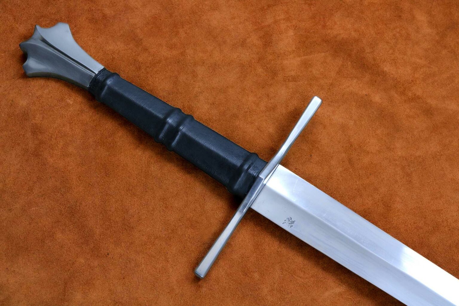 two-handed-medieval-sword-medieval-weapon-longsword-1332-hilt-blade ...