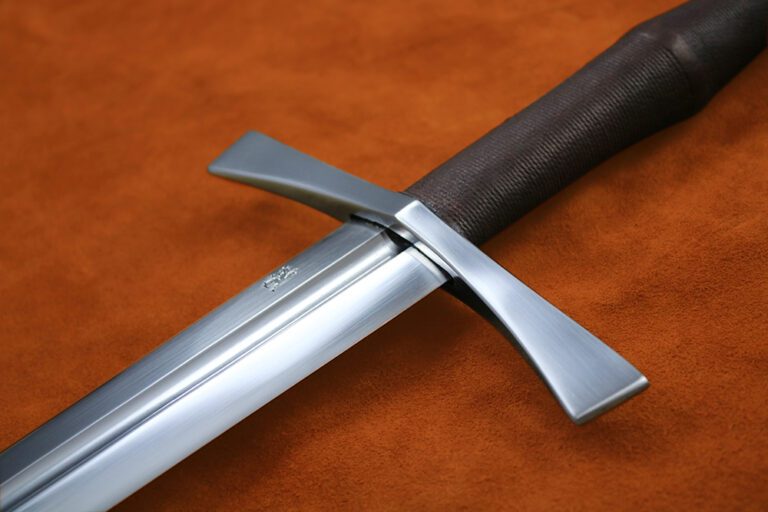 15th Century Hand and a Half sword (#1537) - Darksword Armory