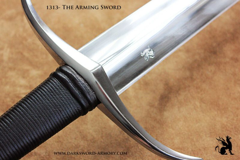 Arming Sword - Classical Medieval | darksword-armory.com