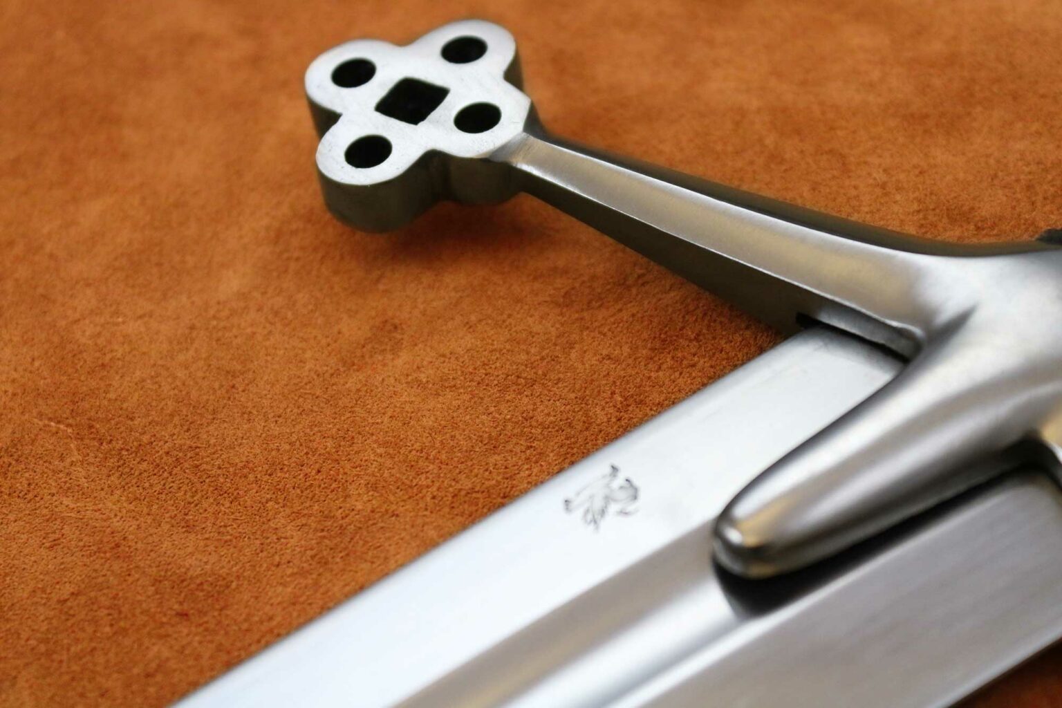 Scottish Claymore (#1319) - Darksword Armory