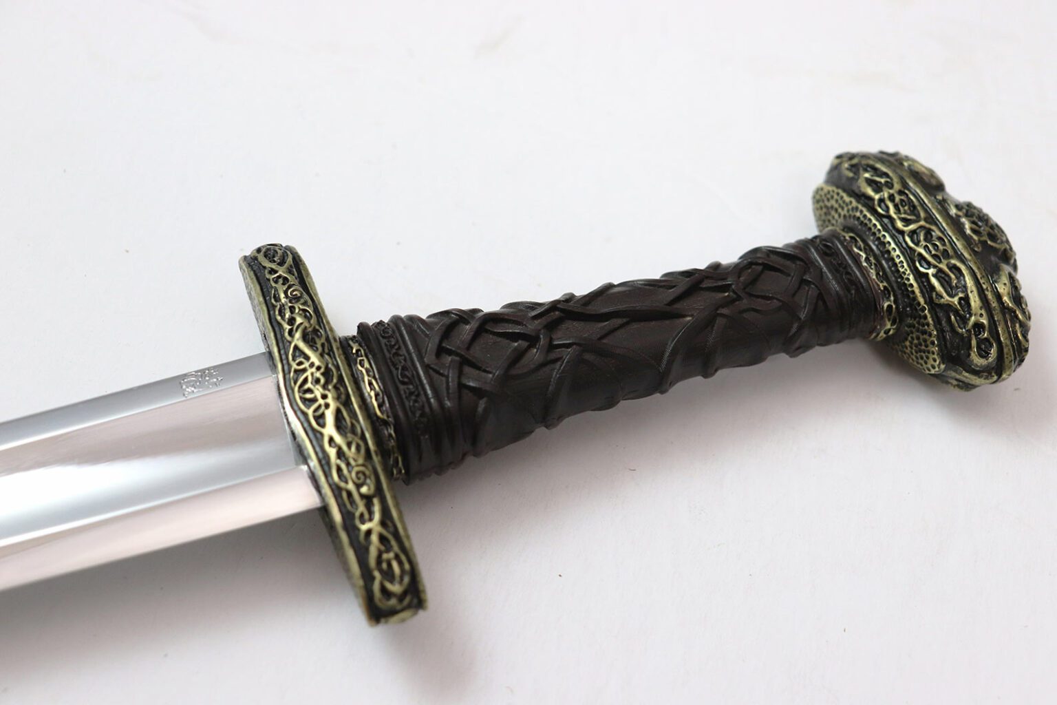 Medieval Norman Dagger (#1803) - Darksword Armory