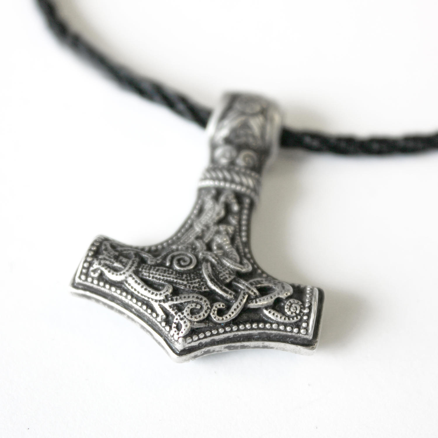 Mjölnir Hammer of Thor Pendant (#4021) - Darksword Armory