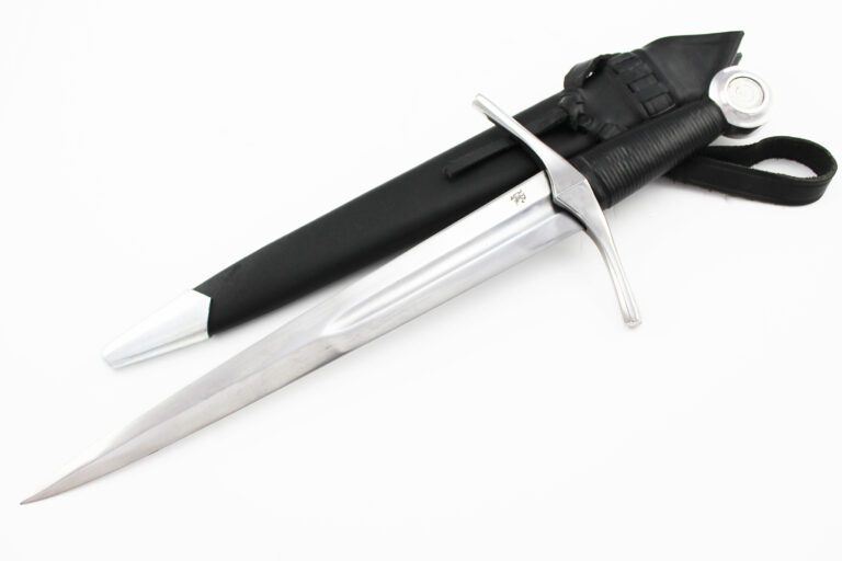Medieval Norman Dagger (#1803) - Darksword Armory