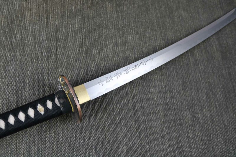 wakizashi-katana-blade-hilt-2 - Darksword Armory
