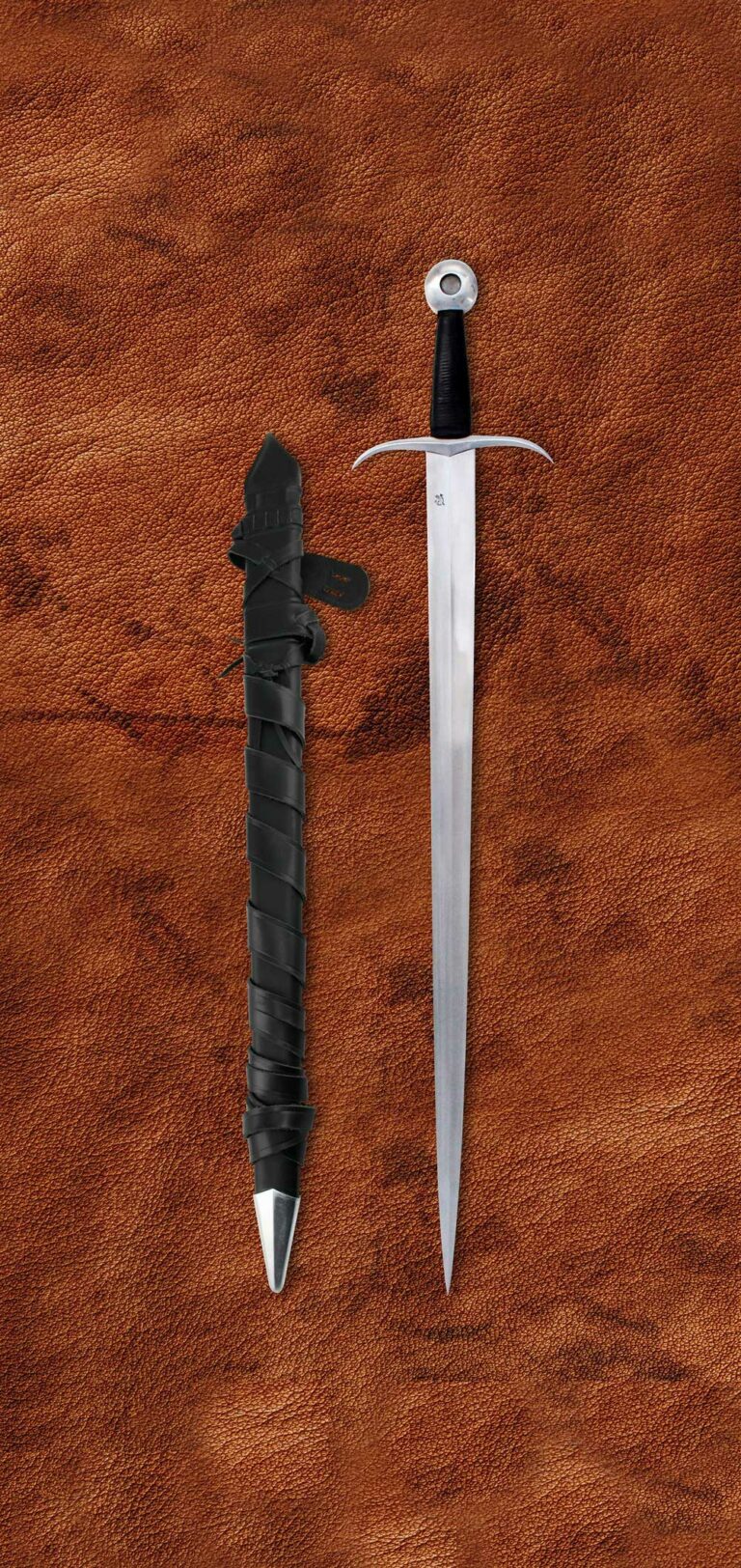 Battle ready Anduril Sword I by bladesmiths darksword-armory.com