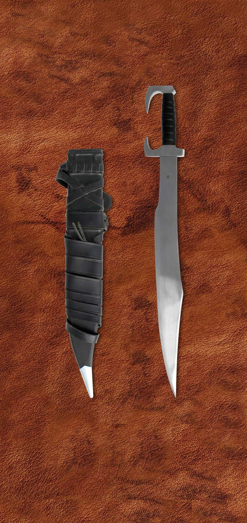 The Spartan Sword (#1363) - Darksword Armory