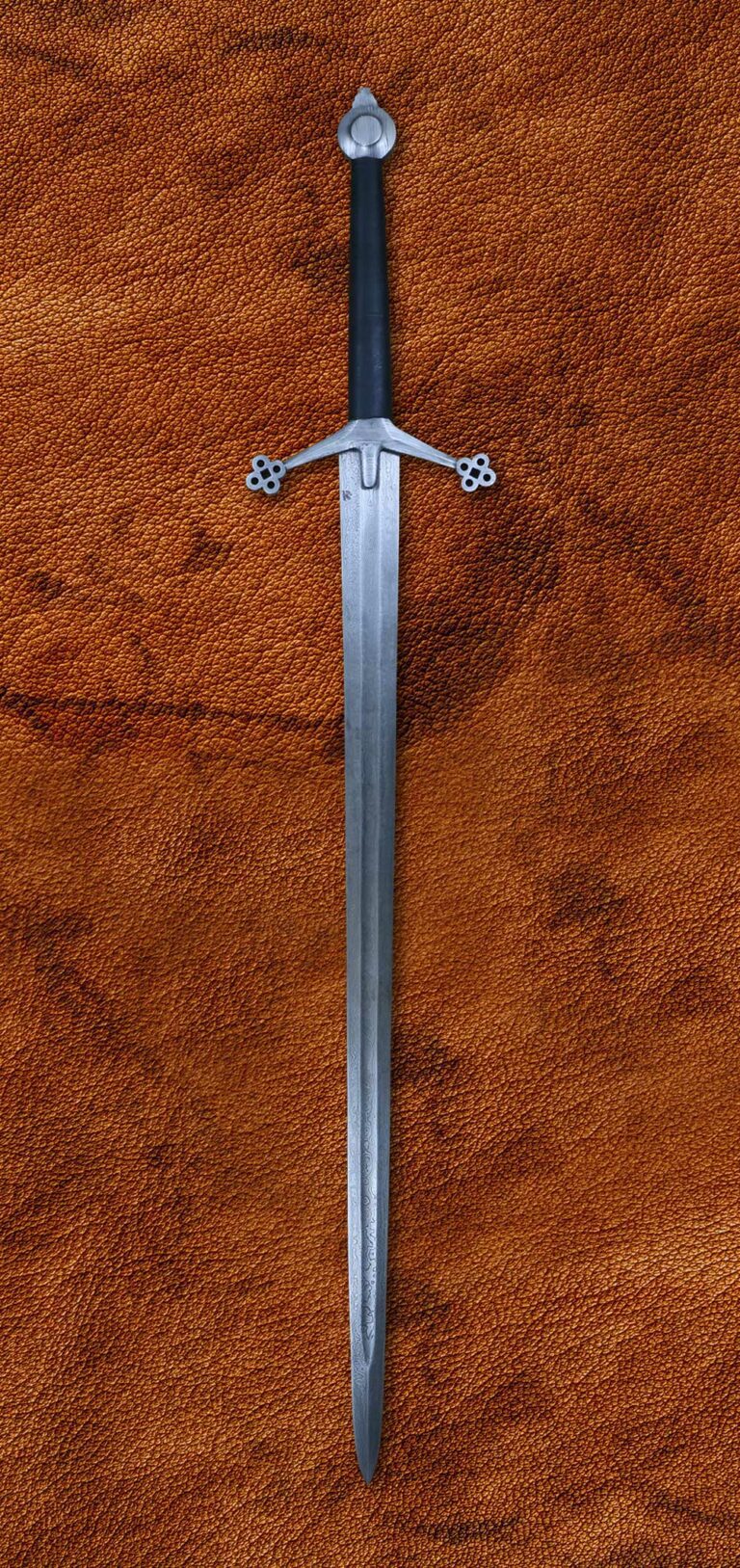 Claymore Swords Archives - Darksword Armory