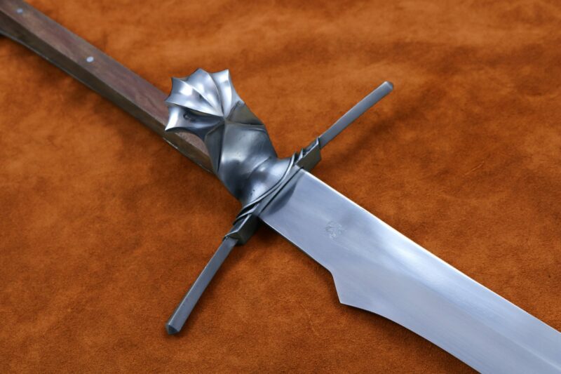 The Knochenbrecher (#1327) - Darksword Armory