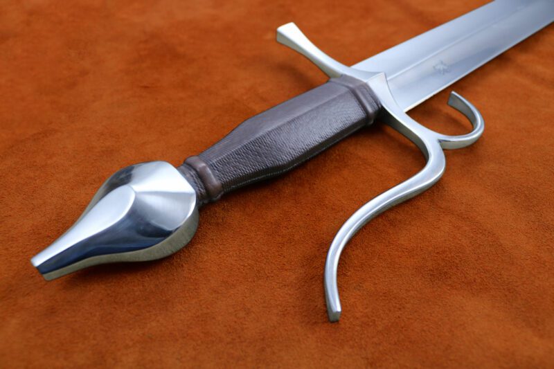 The Doge Sword (#1373) - Darksword Armory
