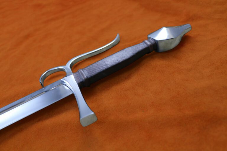 The Doge Sword (#1373) - Darksword Armory