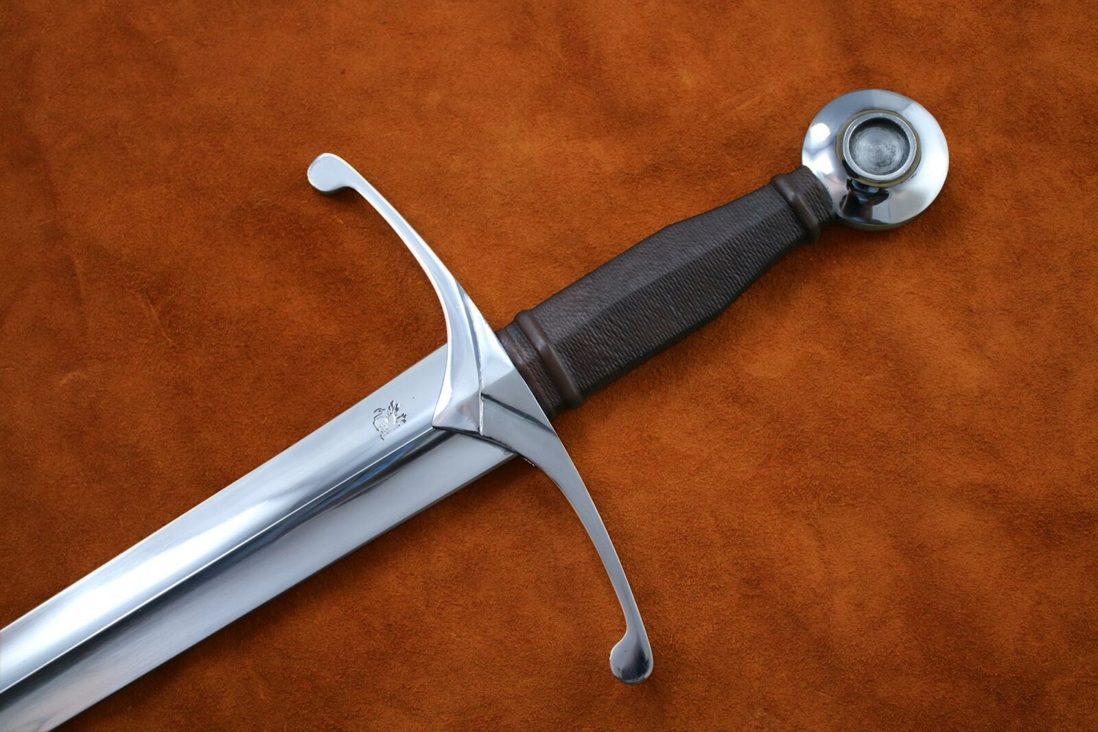Arming Sword - Classical Medieval | darksword-armory.com