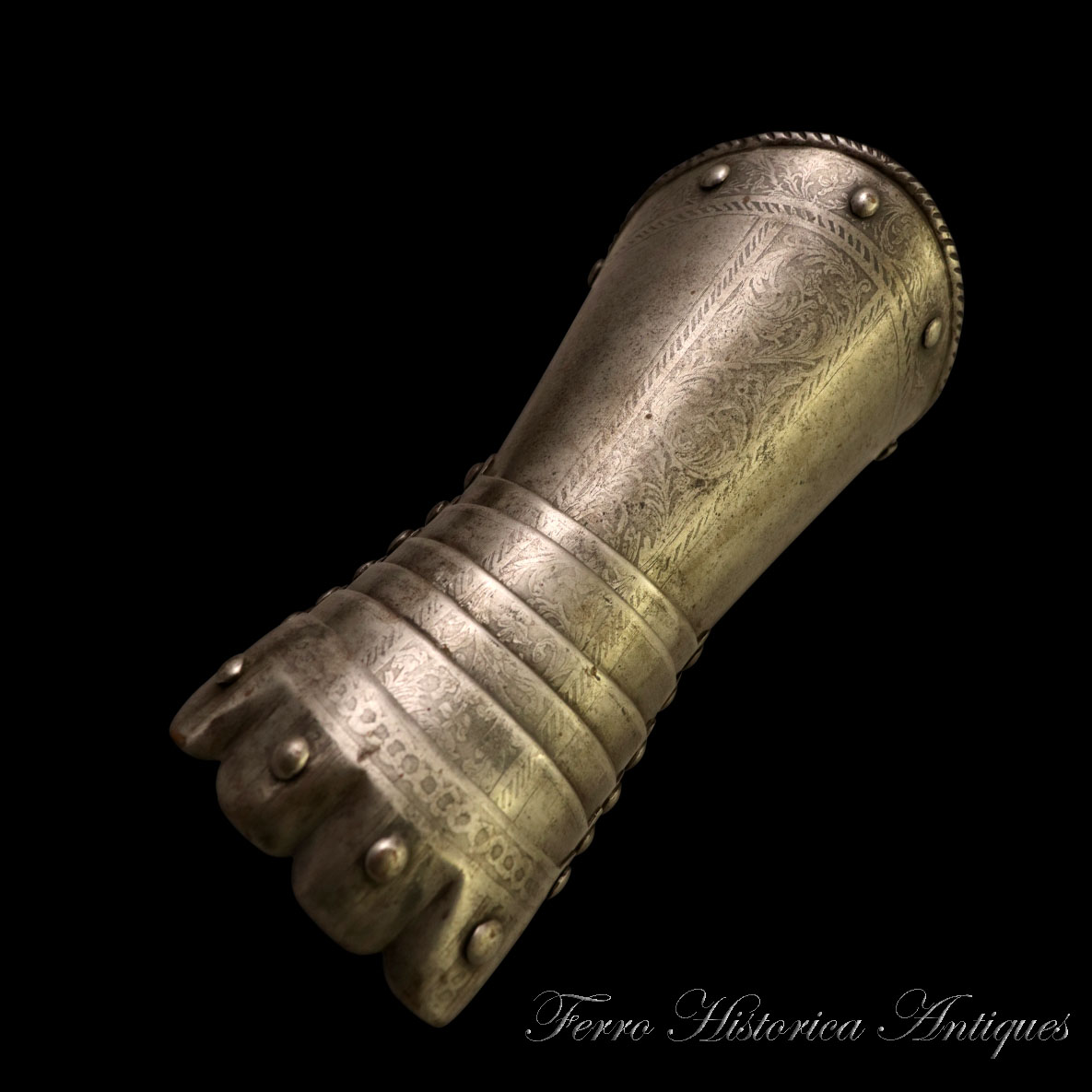 15th C. German Gauntlets (88101) - Darksword Armory