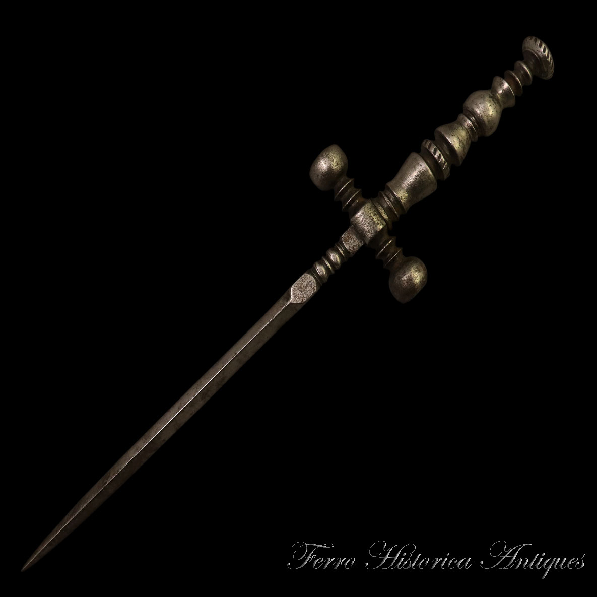 17th C. Stiletto (88108) - Darksword Armory