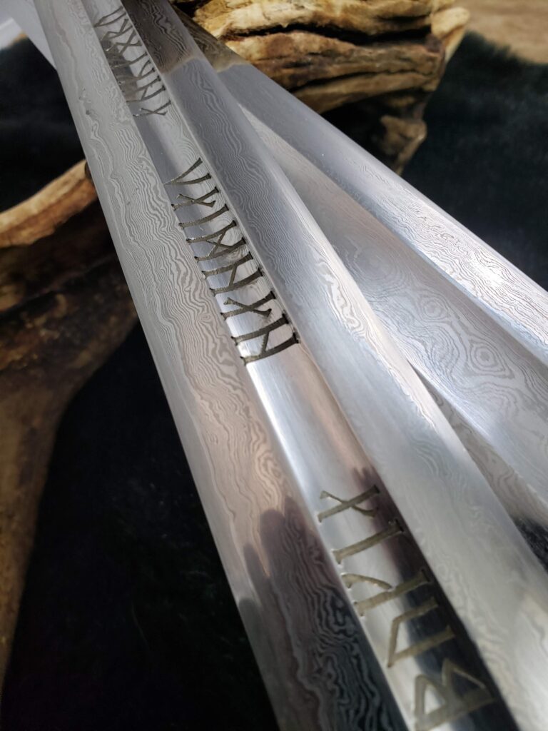 Anduril Sword Folded Steel Blade (#1200) - Darksword Armory