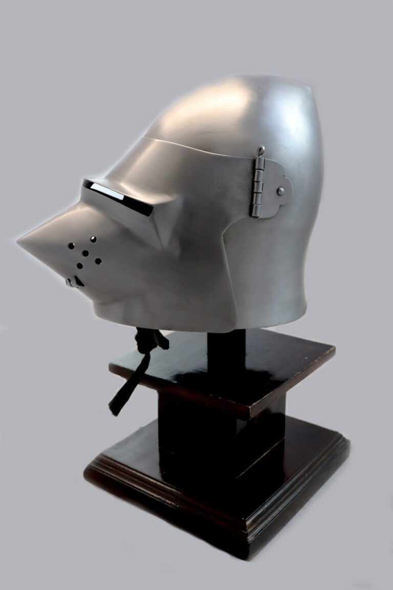 Spartan Helmet (#1756) - Darksword Armory