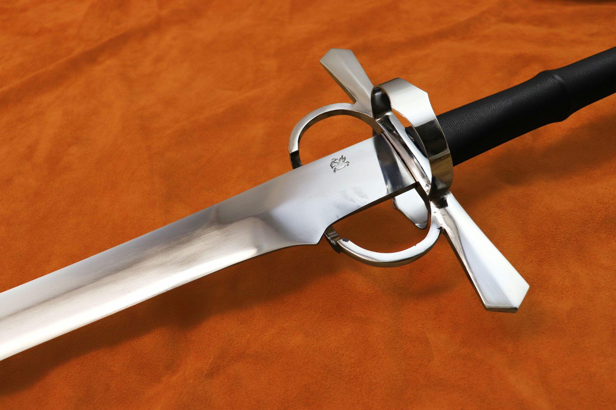 medieval-sword-swiss-saber-1353 - Darksword Armory