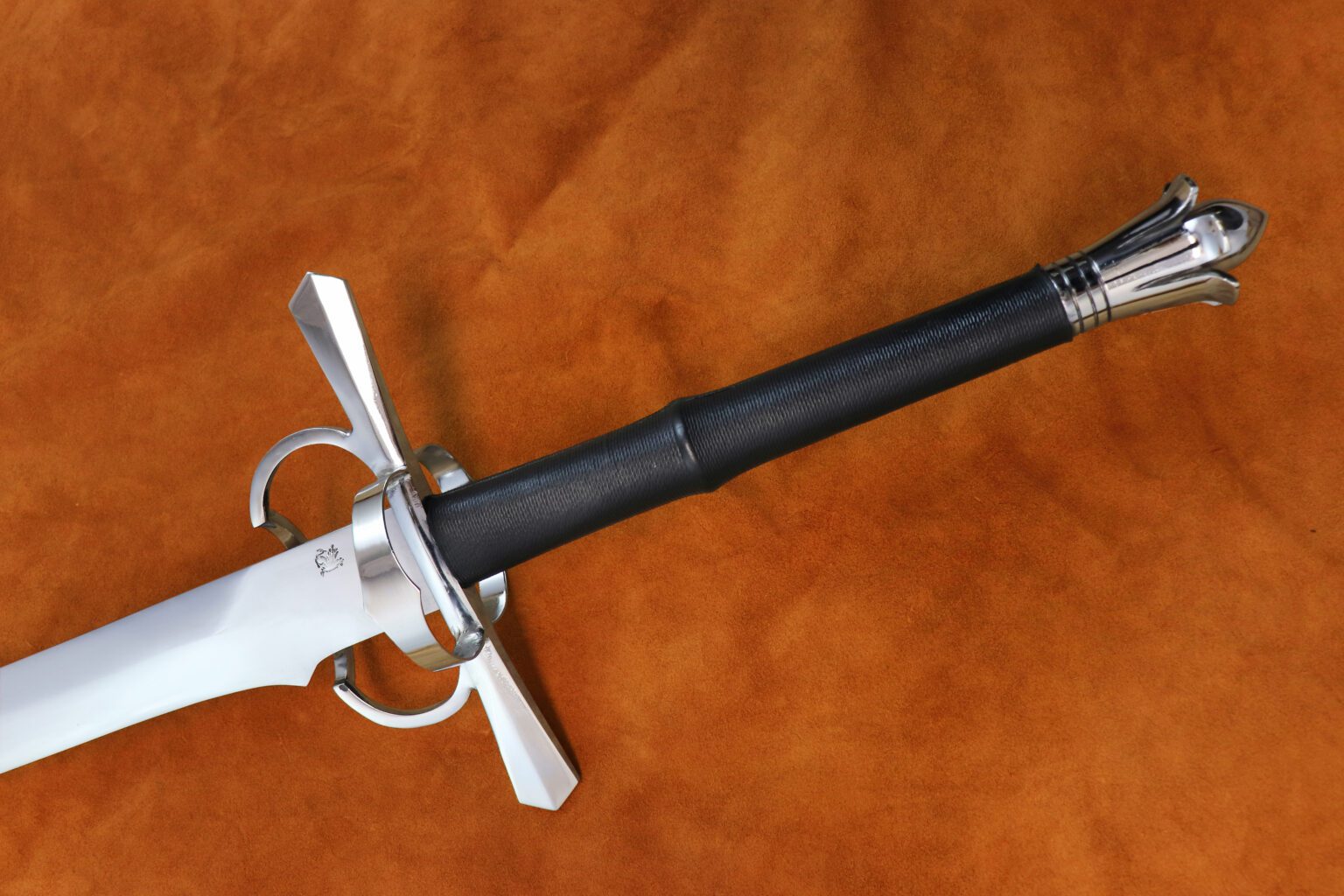 Ring Hilt Swiss Saber (#1353) - Darksword Armory