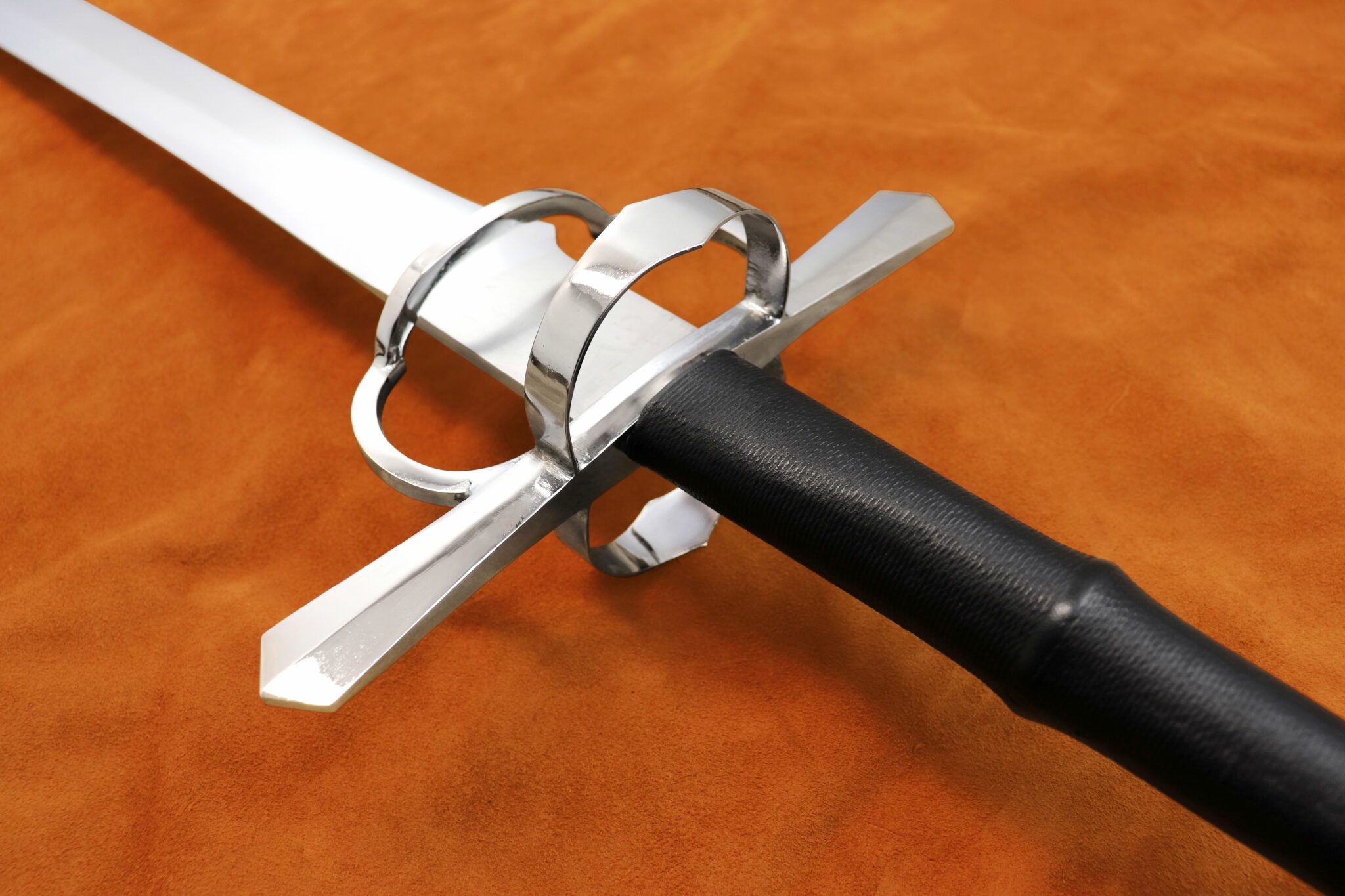 Ring Hilt Swiss Saber (#1353) - Darksword Armory