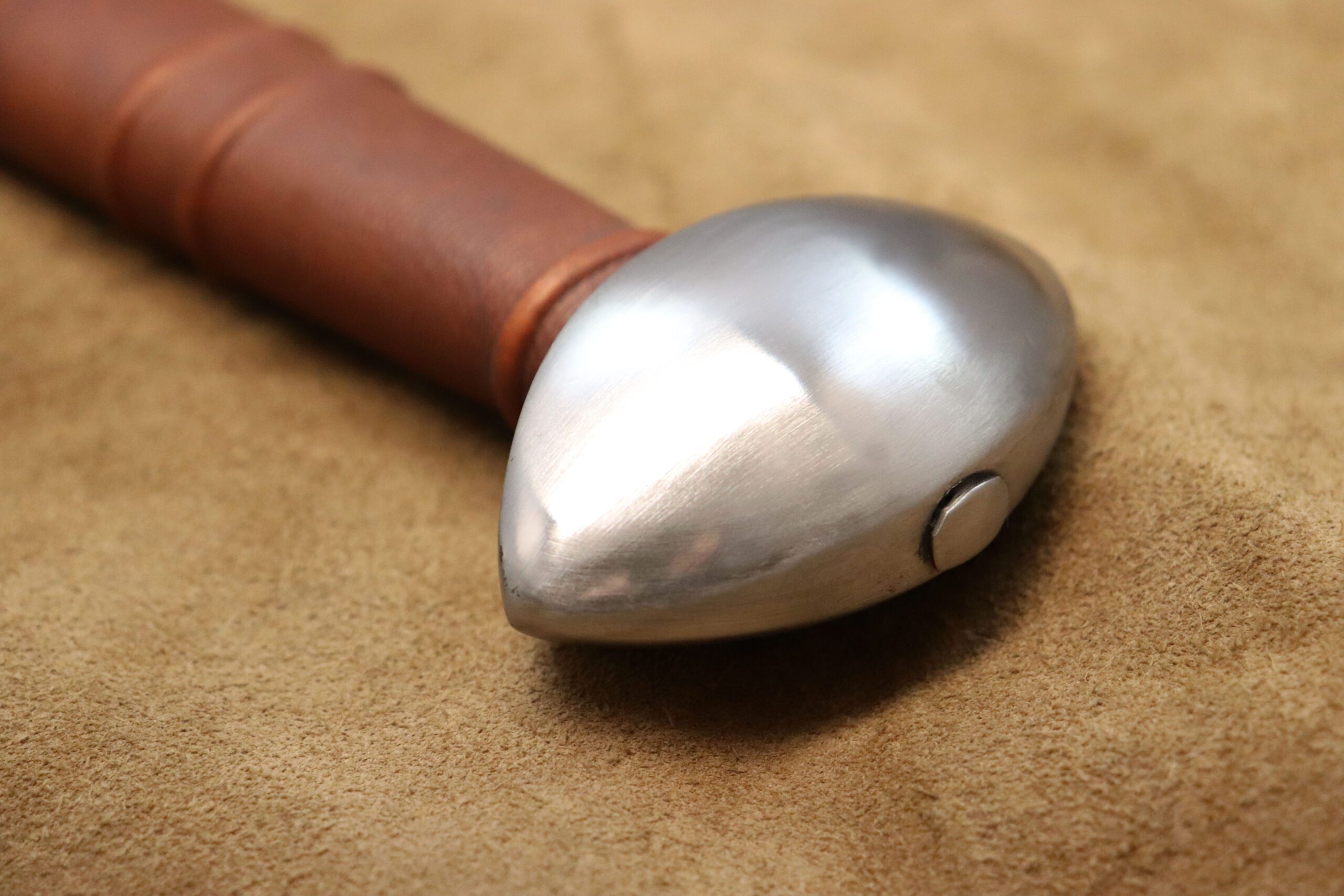 (#1305) The Monarch - Darksword Armory