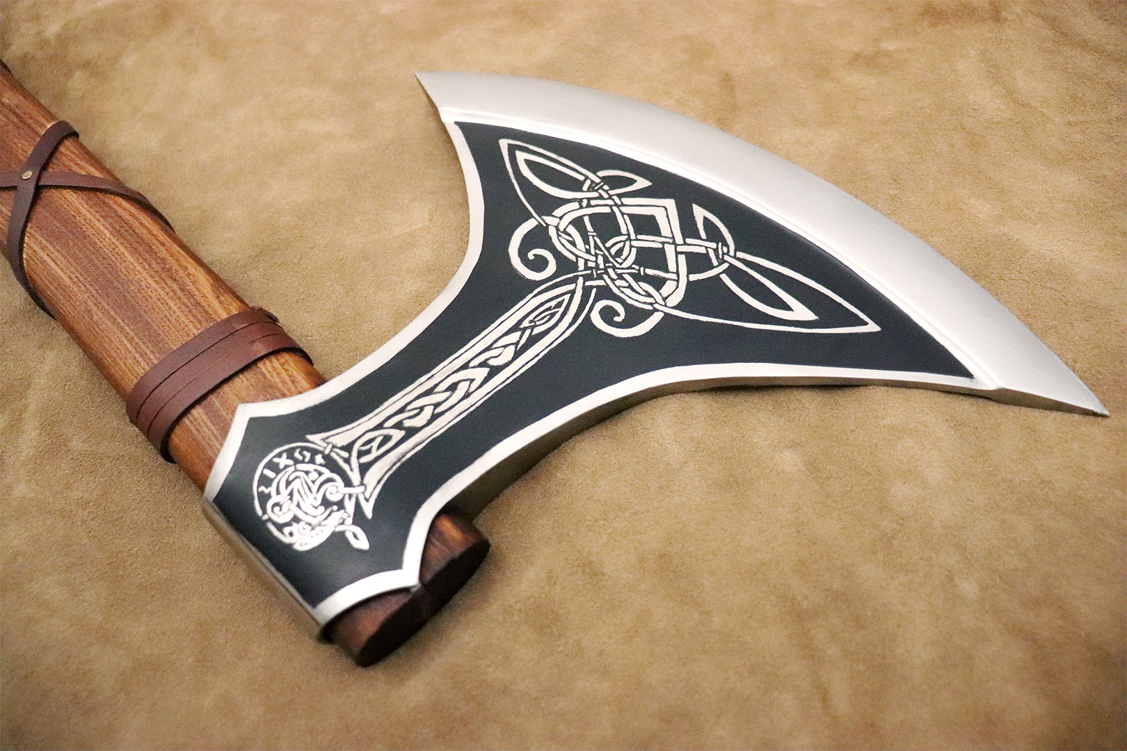 The Chieftain Dane-Axe (#1756) - Darksword Armory