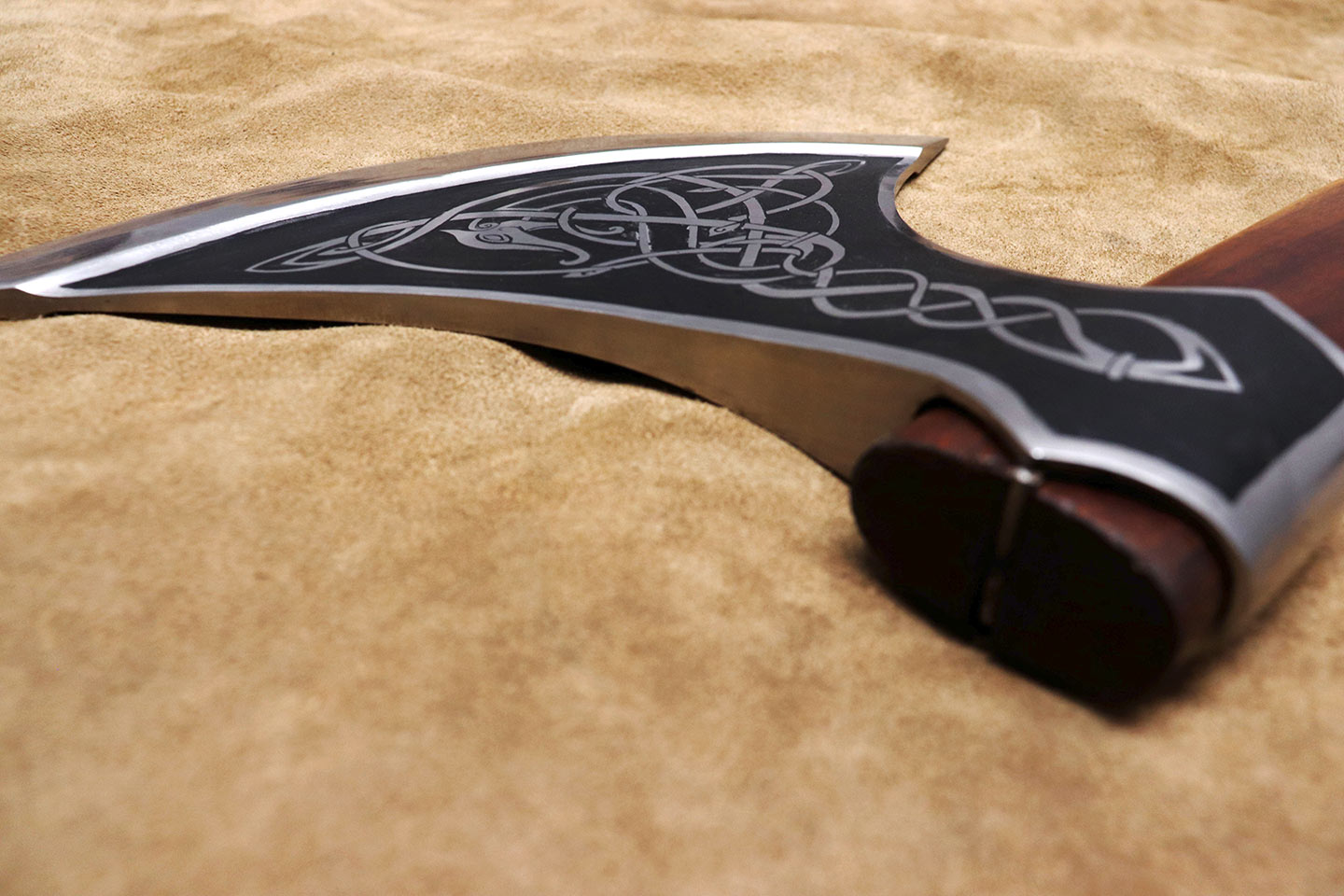 The Chieftain Dane-Axe (#1756) - Darksword Armory